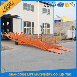 Portable Corrugated Steel Container Loading Ramps for Truck / Warehouse ...