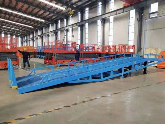 10T Manual Vertical Mobile Dock Levelers Container Unloading Ramps